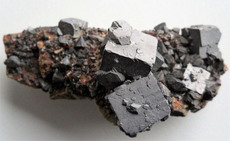 Protactinio | Qué es, características, yacimientos, usos, aplicaciones ...