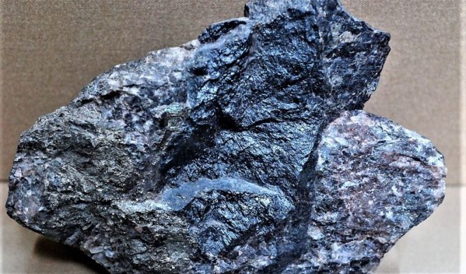 Tungsteno | Qué es, propiedades físicas y químicas, historia, usos ...